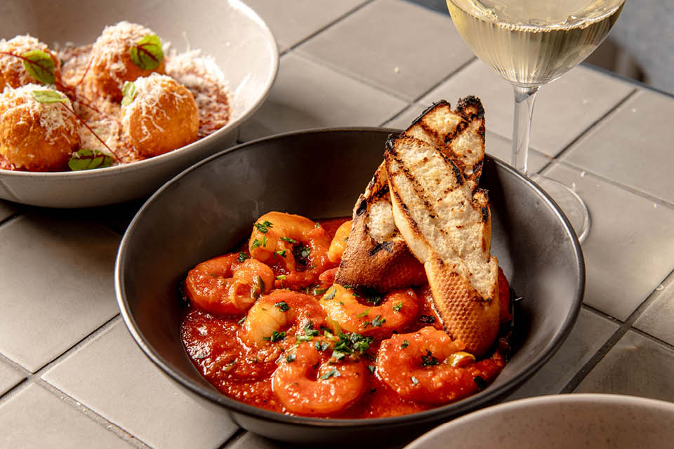 Lusso Bistro in Blacktown Workers | Offers Friendly Service